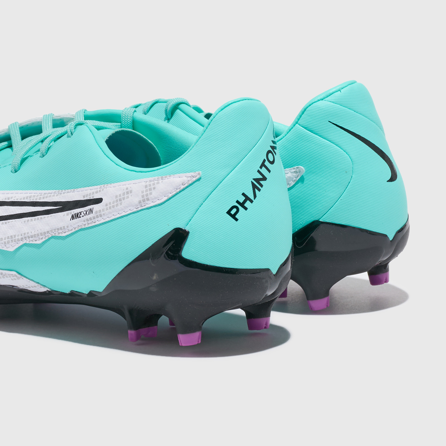 Бутсы Nike Phantom GX Academy FG/MG DD9473-300 – купить в футбольном ...